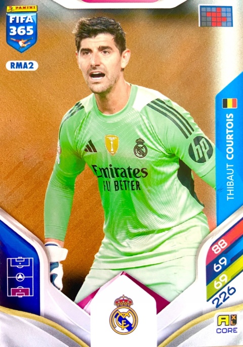 RMA2 Thibaut Courtois Real Madryt Core FIFA 365 2026 > Panini
